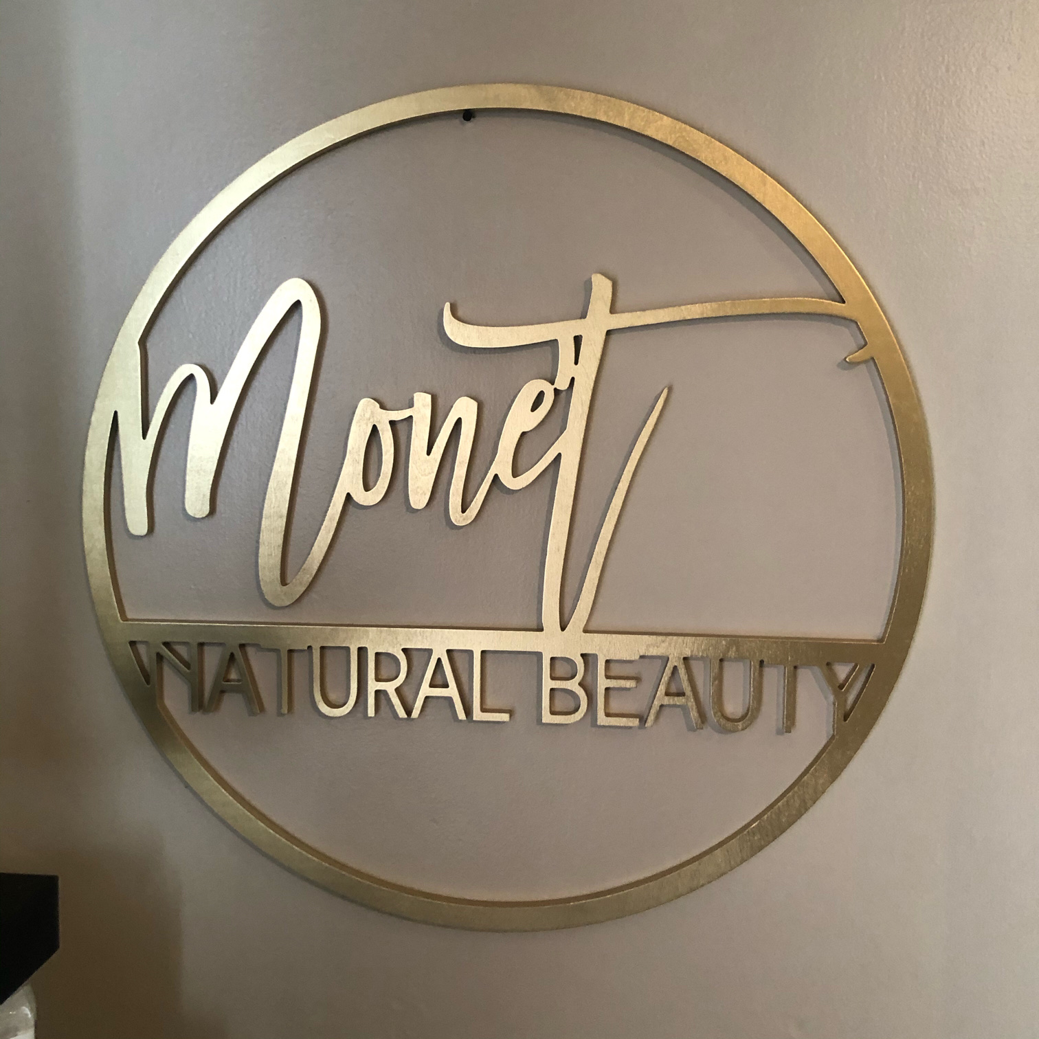 Mone't Natural Beauty
